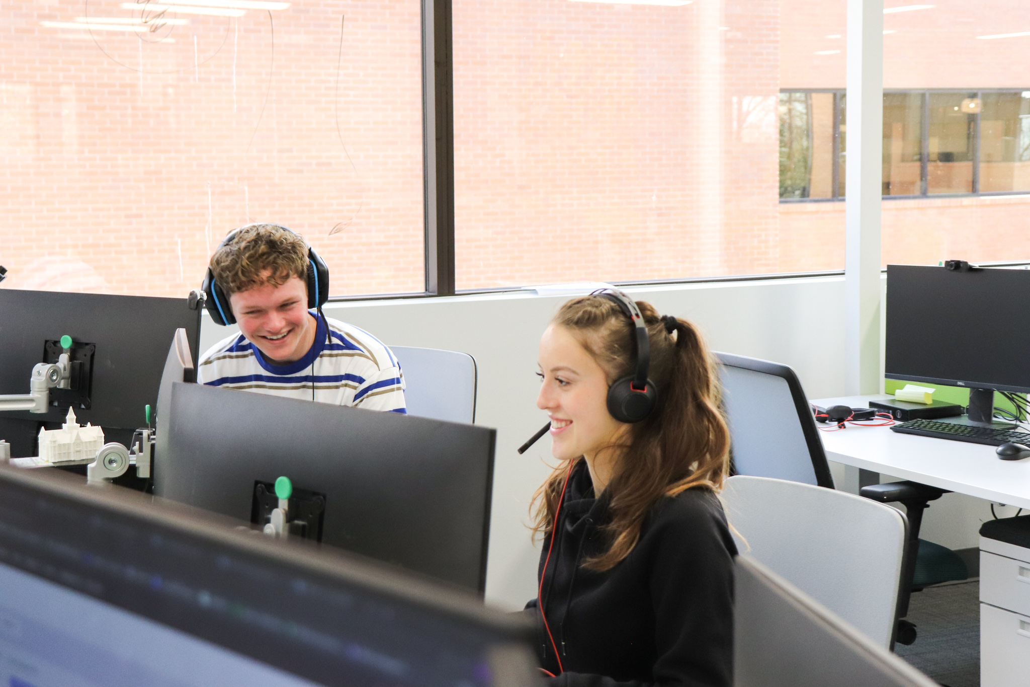 Top 5 Tips to Maximize Lead Conversion - Squeeze